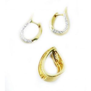 9ct Gold Tear Drop Diamond Set - Pendants/Lockets - Jewellery