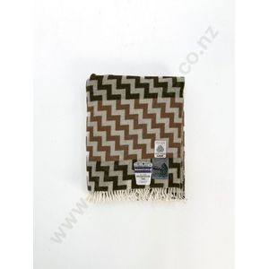 Manatunga Maori Travel Rug with Poutama Design - Rugs & Carpets ...