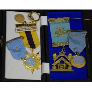 Masonic Medal Collection Box - Masonic Regalia and Jewellery ...