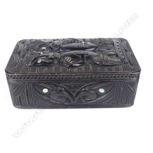 Maori Carved Box with Notch and Lineal Surface Carving - New Zealand ...