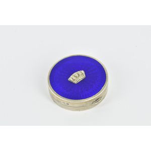 Vintage enamelled compacts - price guide and values