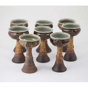 Yvonne Rust (New Zealand) ceramics - price guide and values