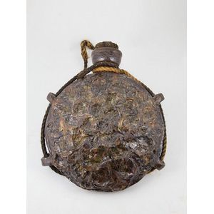 Yvonne Rust (New Zealand) ceramics - price guide and values