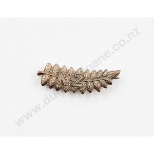 9ct Fern Lapel Brooch from New Zealand - 3cm - Brooches - Jewellery