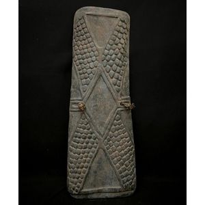 Simbai War Shield from Papua New Guinea - New Guinean - Tribal