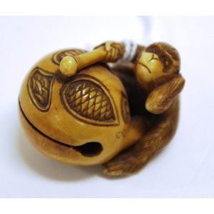 1920 Japanese Ivory Monkey Netsuke Figurine - Netsuke - Oriental