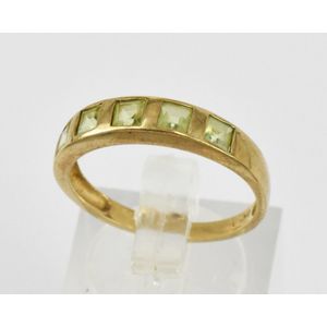 Peridot Square Cut Ring in 9ct Yellow Gold - Size P - Rings - Jewellery