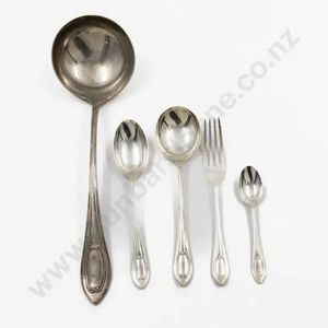 Walker & Hall silversmiths - price guide and values