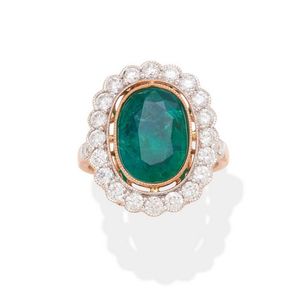 Emerald and diamond cluster ring, 4.40 ct - Rings - Jewellery