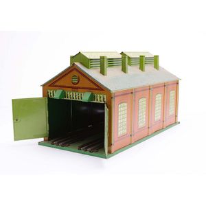 Electric-lit Hornby E2E Engine Shed, Green Base (Boxed) - Railway ...