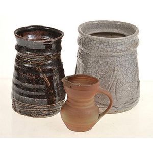 Colin Levy (Australia) ceramics - price guide and values