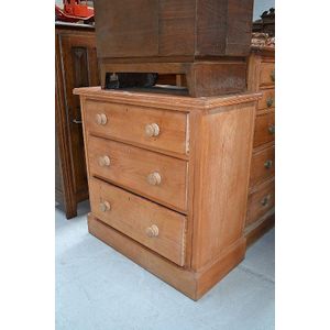 Pine antique three-drawer chest - Chests of Drawers - Furniture