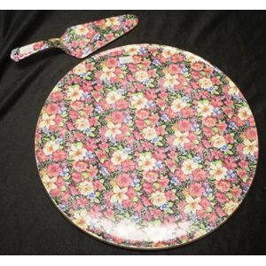 Vintage Royal Winton Royalty pattern tableware - price guide and values