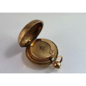 Gold Sovereign and coin cases - price guide and values