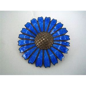 Translucent Blue Enamel Flower Brooch in Silver-Gilt - Brooches - Jewellery