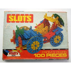 Colorful Slots Construction Set from 1970s - Building Sets/Lego/Meccano ...