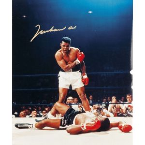 Ali Dominates Liston - Sporting - Boxing - Memorabilia