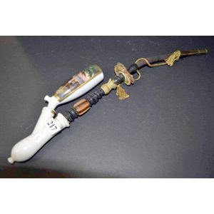 Elaborate German porcelain pipe with horn stem - zOther - German - Ceramics