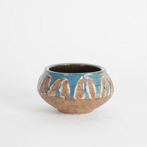 Ceramics by Doris Holland, New Zealand - price guide and values