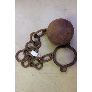 Australian Colonialconvict leg irons / ball and chain used in Van ...