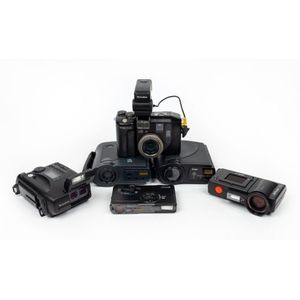 1990s Digital Camera Collection: Agfa, Fujifilm, Kodak, Logitech, Ricoh ...
