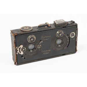 Duchessa Stereo Camera with Twin Tessar Lenses and Compur Shutters ...
