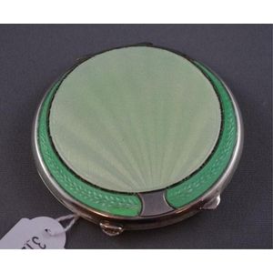 Vintage enamelled compacts - price guide and values