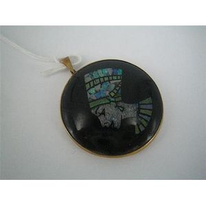 Opal and Nephertite Pendant in 9ct Gold - Pendants/Lockets - Jewellery