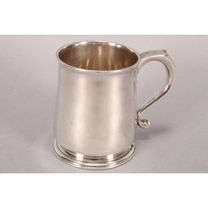 1726 London Hallmarked George I Sterling Silver Tankard, William ...