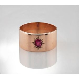 Antique 9ct Gold Ruby Band from Caris Brothers, Perth - Rings - Jewellery
