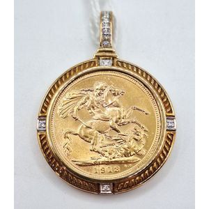 1913 British Full Sovereign Pendant with Diamonds in 9ct Gold ...