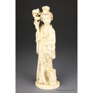 Japanese Ivory Female Figure with Bouquet - Ivory - Oriental