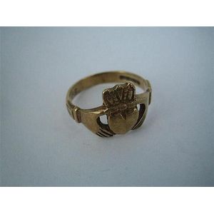 Antique and vintage Irish claddagh jewellery - price guide and values