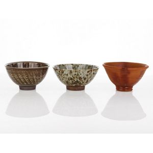 Colin Levy (Australia) ceramics - price guide and values