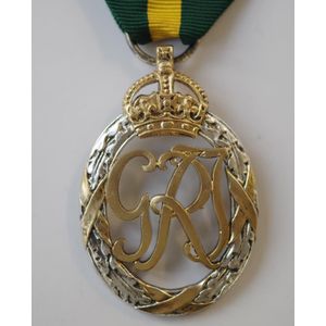 Efficiency Volunteer Medal for Lt-Col A.A. Bell - Medals, Badges ...