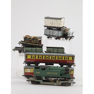 Southern 3-Rail Train Set with Coaches and Wagons - Railway Trains and ...