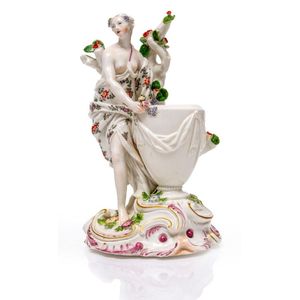 Large Chelsea Porcelain Figure of Flora with Urn, 1756 - Zother - 18th ...