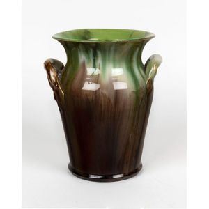 1940s and 1950s Remued (Australia) vases and ewers - price guide and values