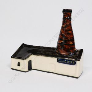 Moorcroft Factory Model by Robert Tabbenor - Moorcroft - Ceramics