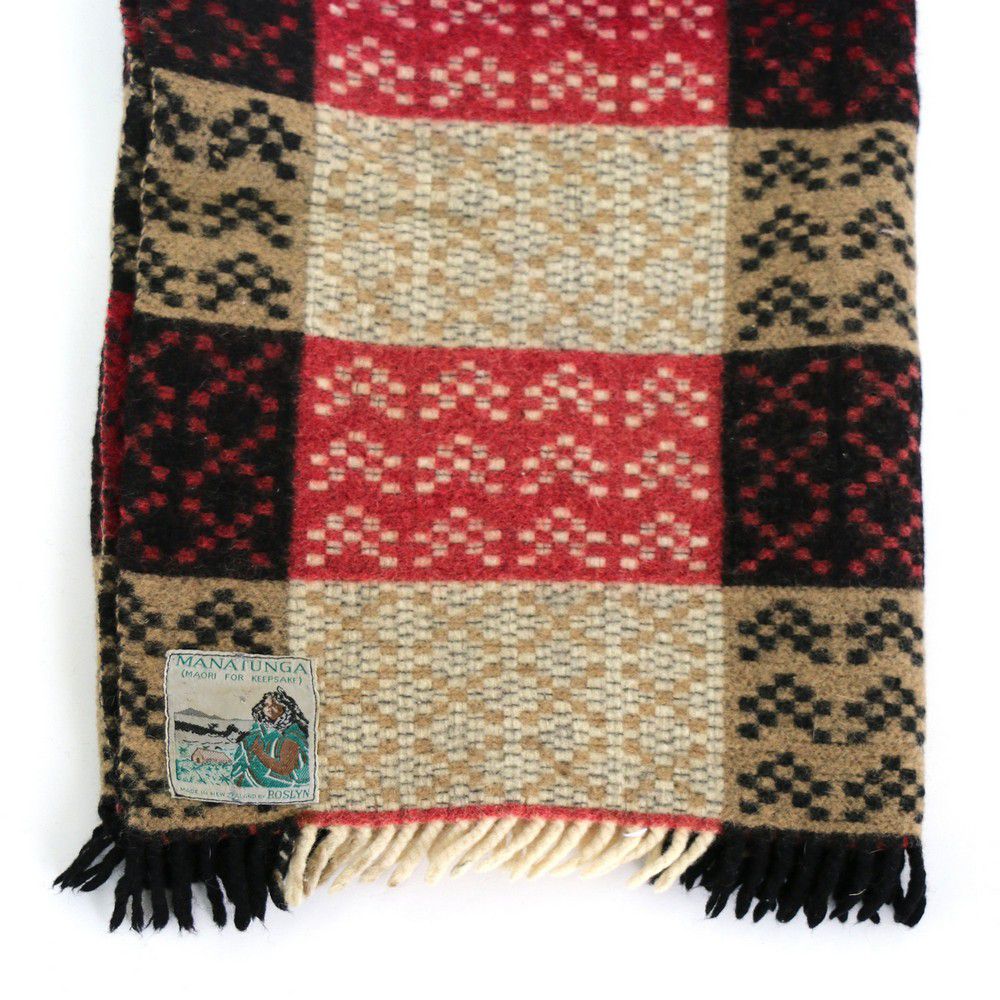 Maori Keepsake Travel Rug with Tukutuku Panel Pattern - Zother ...