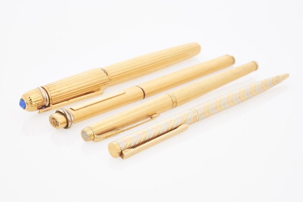 Cartier Pen Collection: Pasha, Le Must, Parker, Tri-Coloured Gold ...