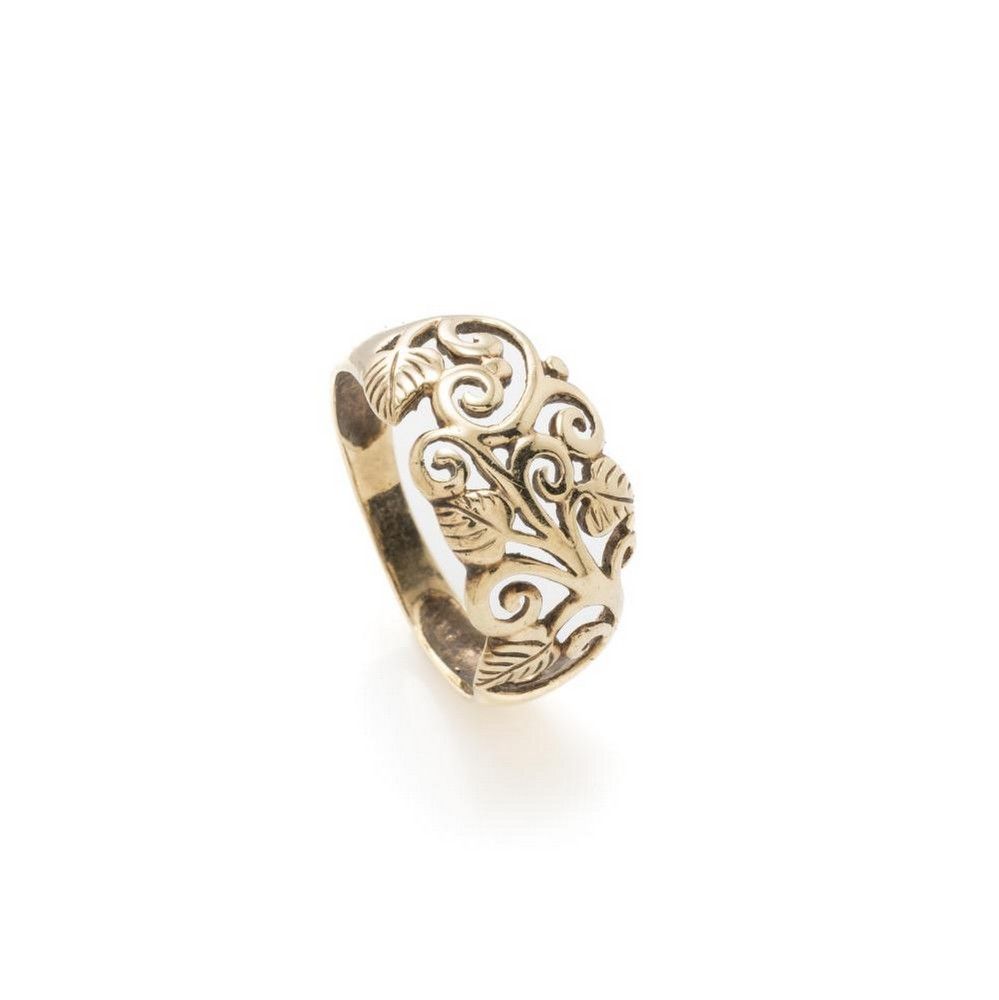 9ct Gold Leaf Pattern Ring, Size P 1/2, 2.6g - Rings - Jewellery