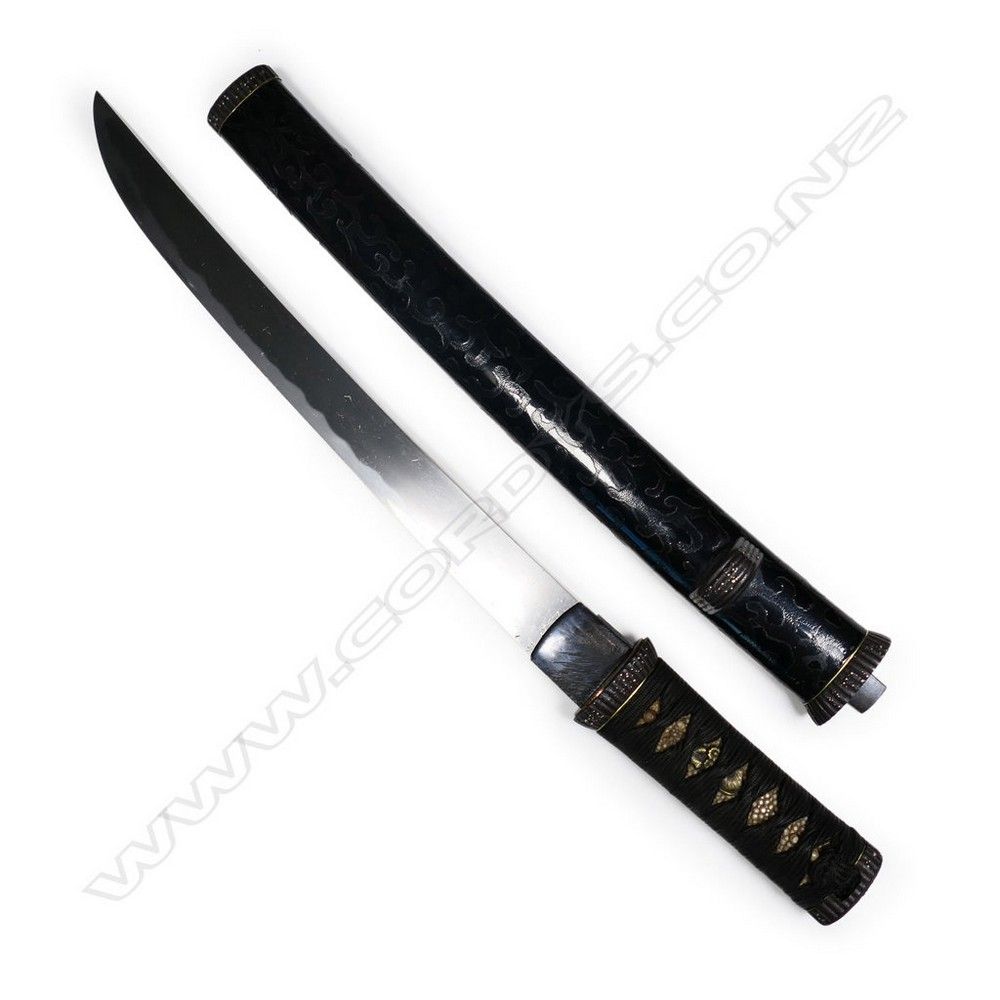 18th Century Japanese Shinto Tanto by Masahiro, Toyotomi Clan Motif ...