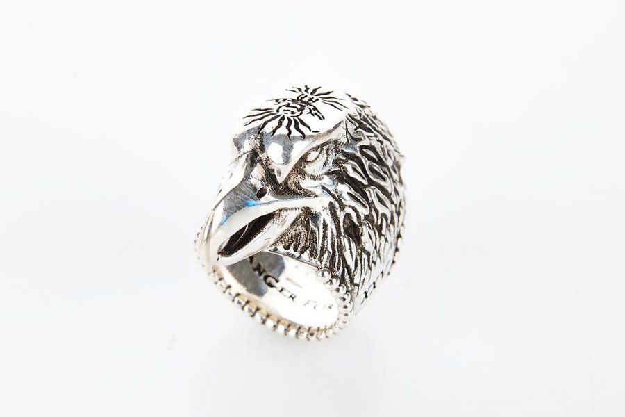 Men's Tiffany & Co. Atlas Ring with Box & Pouch - Rings - Jewellery