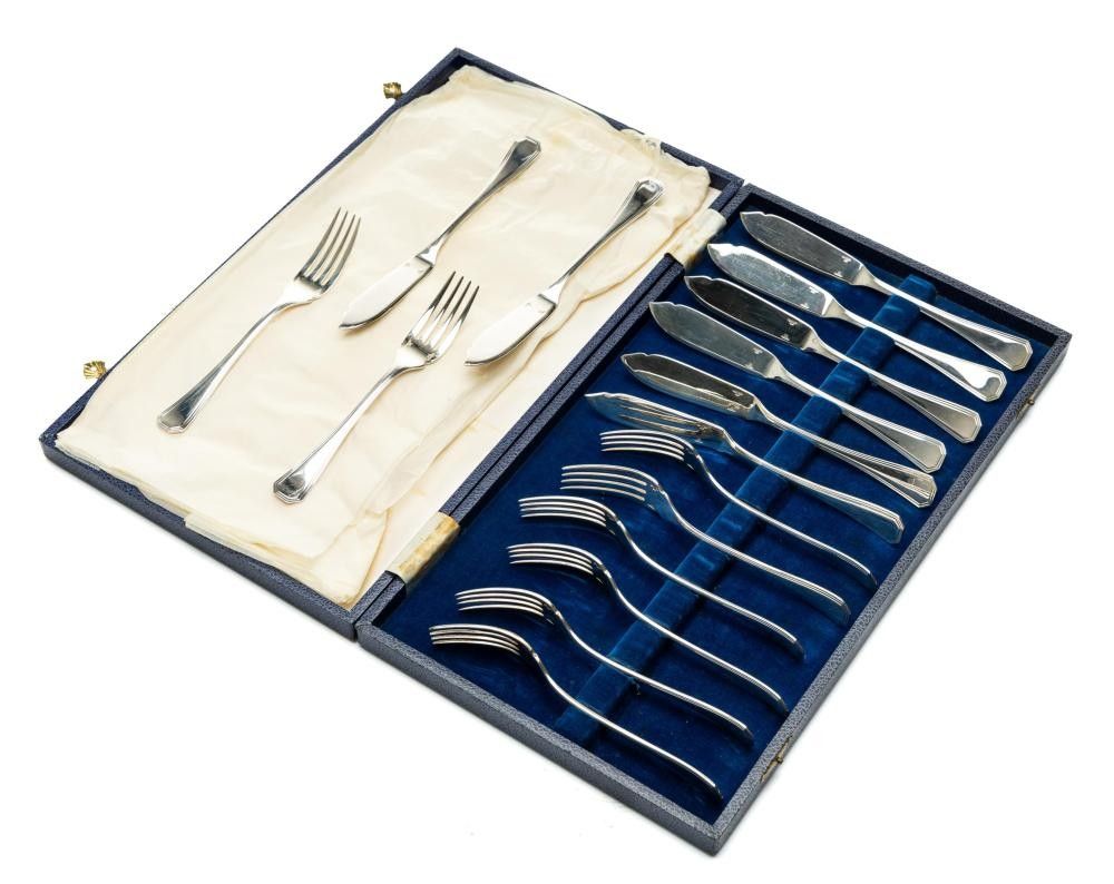 Christofle silver plated fish cutlery set for eight people - Flatware ...