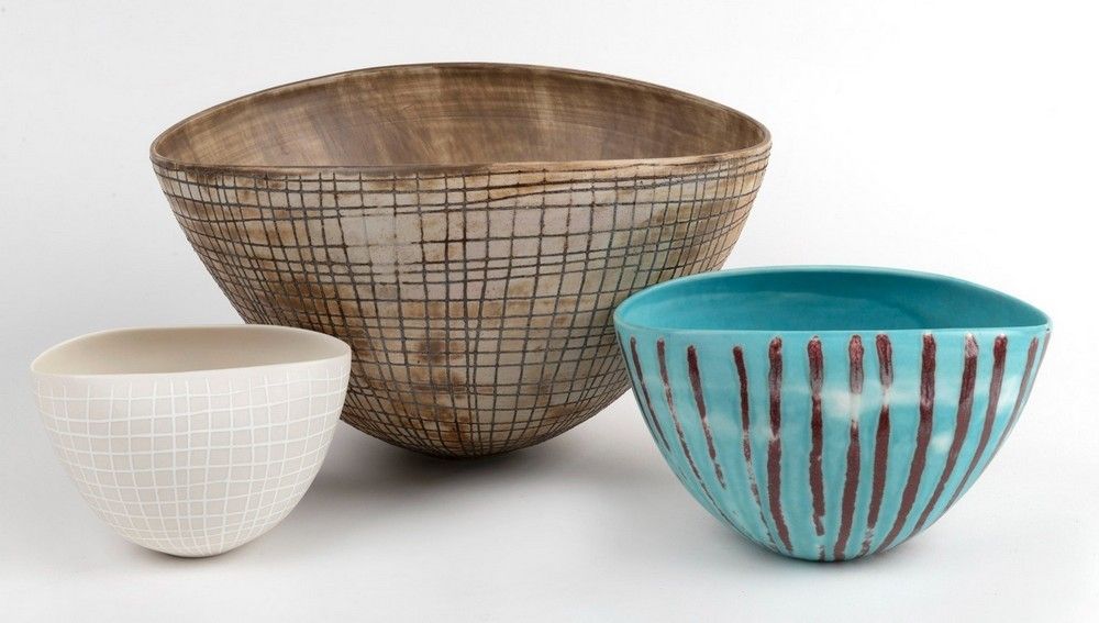 Australian Art Porcelain Vases and Bowl by Louise Boscacci - Australian ...