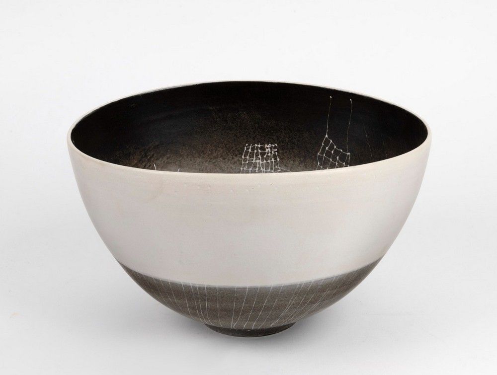 Sgraffito Animal Bowl by Louise Boscacci, 2003 - Australian Themes ...