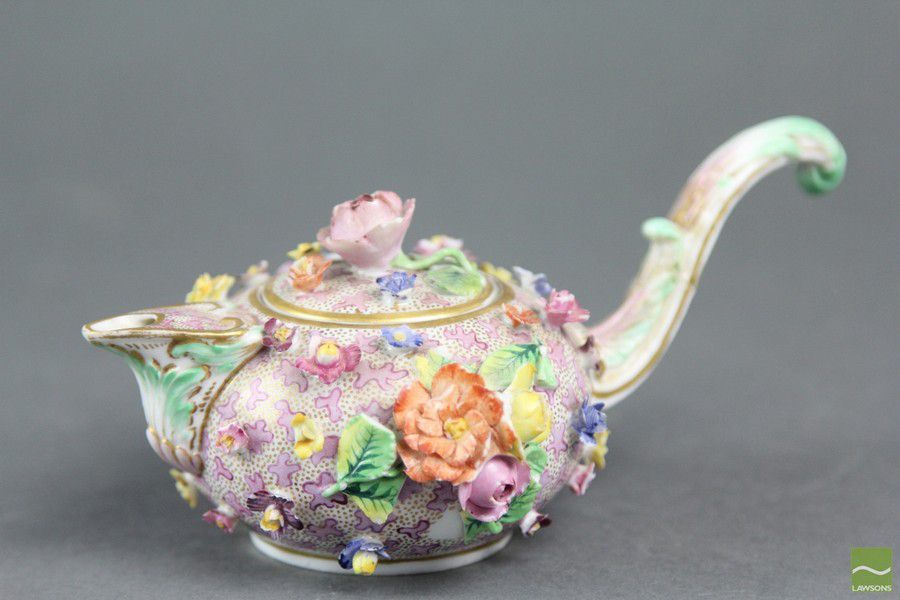 Floral Meissen Jug with Acanthus Handle and Cover - Meissen - Ceramics Floral Meissen Jug with Acanthus Handle and Cover - Meissen - Ceramics