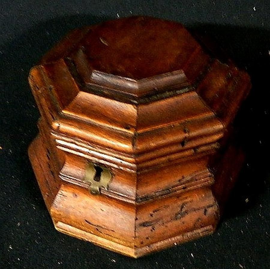 17th Century Dutch Tea Caddy - Tea Caddies - Precious Objects
