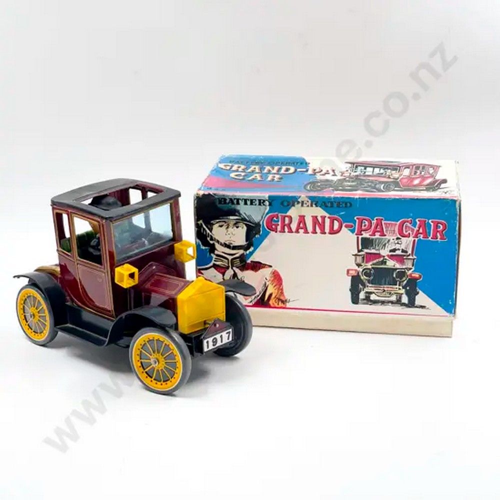 1917 Ford Grand-Pa Car Model T Battery Operated Tinplate Toy - Motor ...